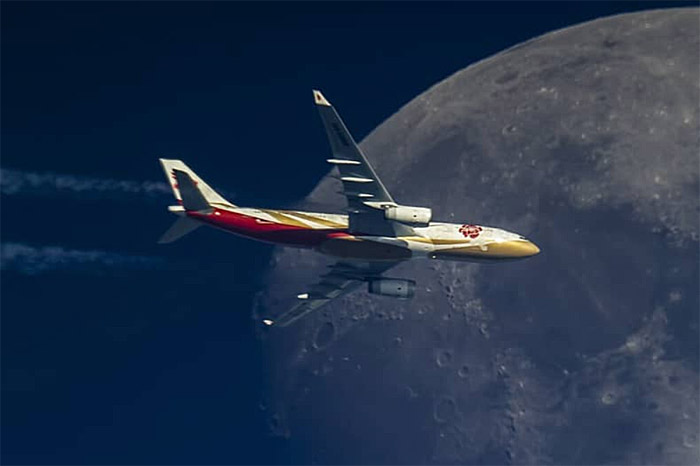 Telescopes Take Plane Spotting to New Heights with Tele Vue Powermate ...